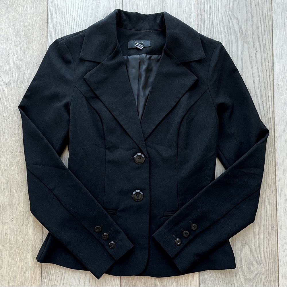 Black Notch Collar Blazer With 2 Button Closure & Dec… - Gem